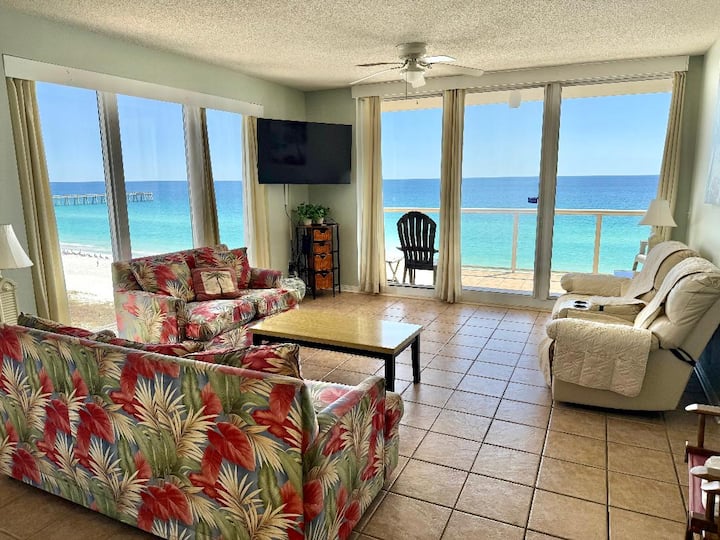 On The Beach 2 Bed 2 Bath Gulf Frt Pool & Hot Tub - Navarre, FL