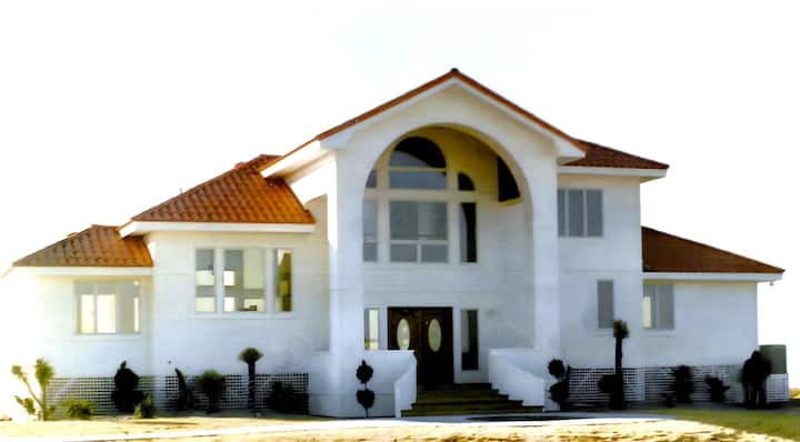 Sound Front / Kite-in, Kite-out Direct Beachfront - Outer Banks, NC