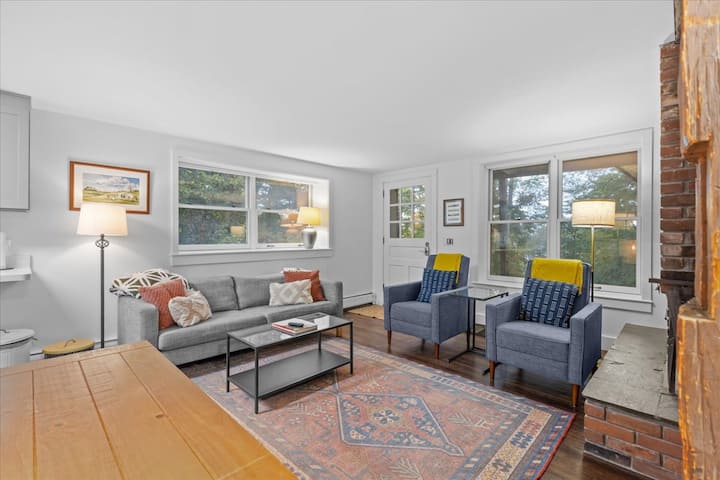 2 Bed In Stowe Village, Private And Dog Friendly - Stowe, VT