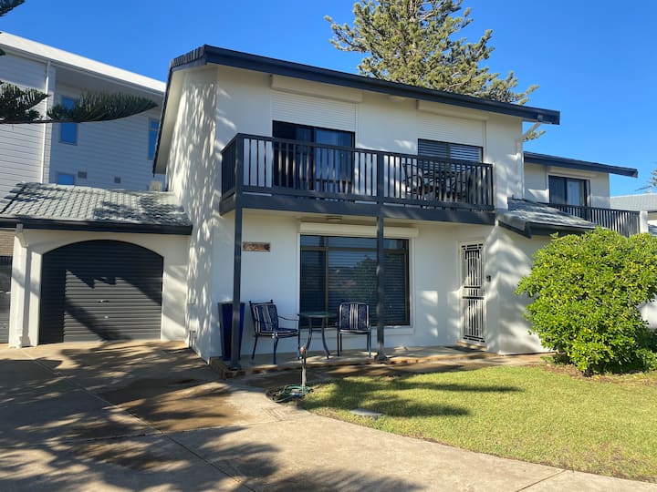 Absolute Beachfront Getaway Moana Beach - McLaren Vale