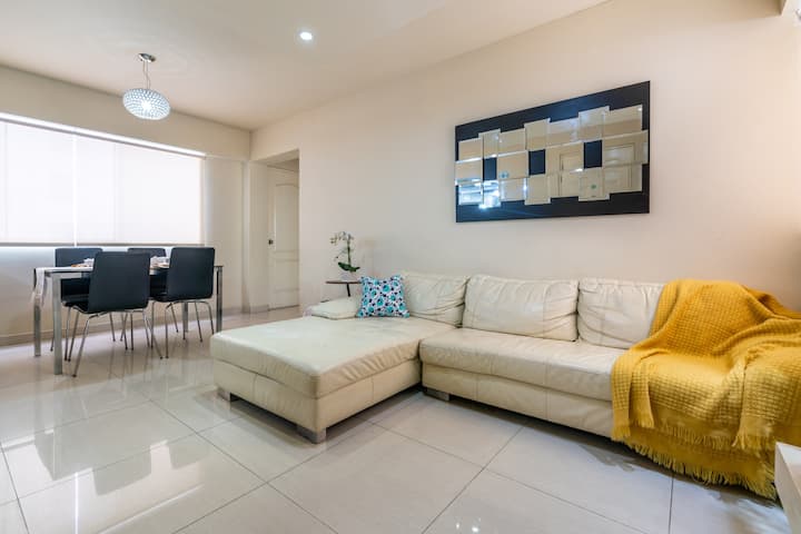 Cerca A Playa (5 Min Miraflores & Barranco) 2 Br - Lima