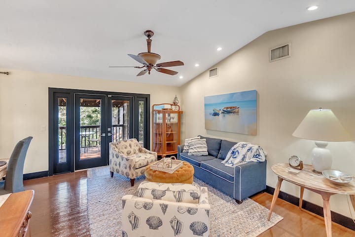 Florida Bungalow - Bradenton, FL