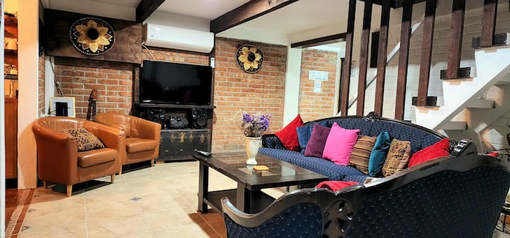 Mexican House 4 Minutes From Downtown - Rosarito