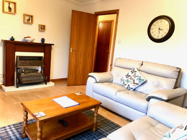 2 Bedroom Inverness Apartment Wifi, Private Garden - Inverness