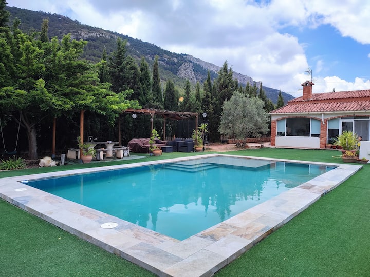 Villa Con Domo. Montaña, Piscina, Barbacoa - Villena