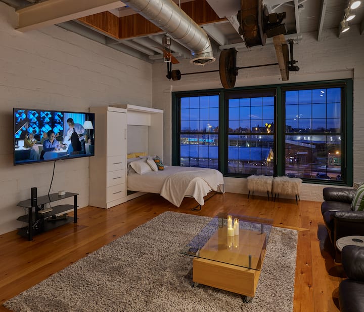 Luxury Loft In The Rochester Public Market! - Irondequoit Bay, NY