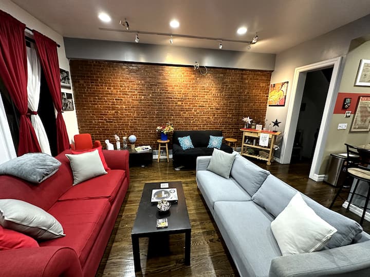 Newly Renovated Nyc Large Brownstone - Bronx, NY