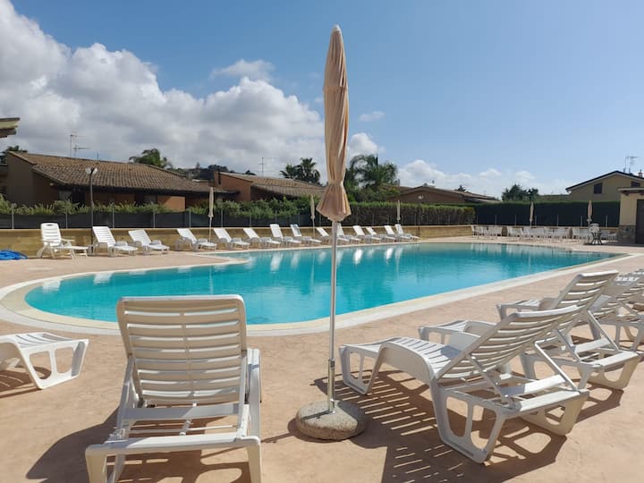 Villa Near Cefalù, Private Beach Access - Campofelice di Roccella