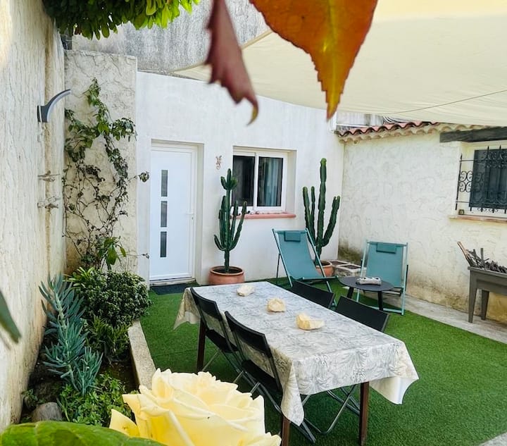 Chambre Indépendante & Extérieur - Saint-Paul-de-Vence