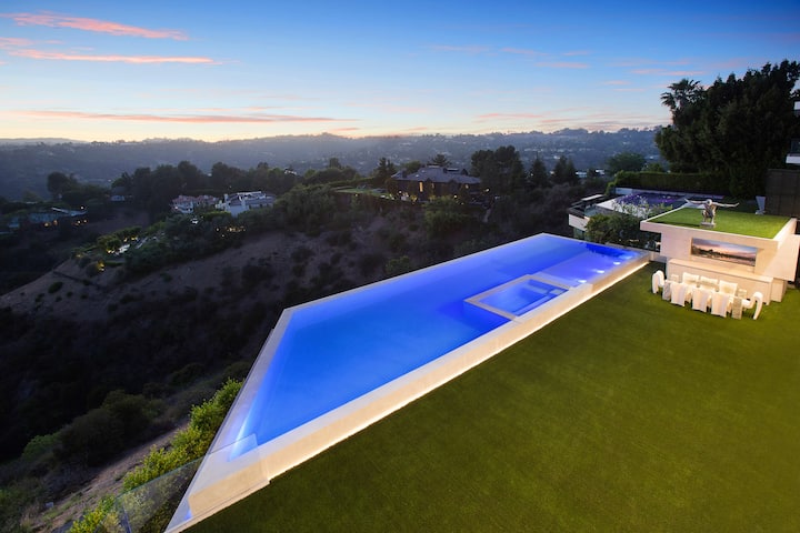 Luxurious Villa Infinity Pool View Beverly Hills - Beverly Hills, CA