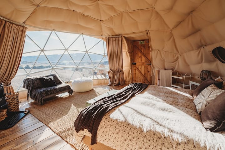 Valley Views Glamping - Lone Hill Dome - Kurow