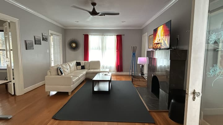 Buffalo Bayou Montrose - Sunny 3br King Beds! - South Park - Houston