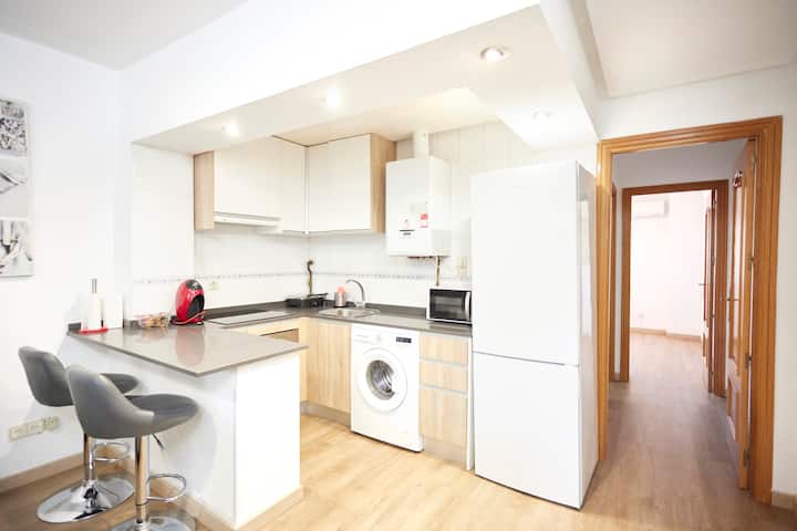 Alojamiento Santa Rosa Madrid  1º A - 201 - Estadio Santiago Bernabéu Real Madrid