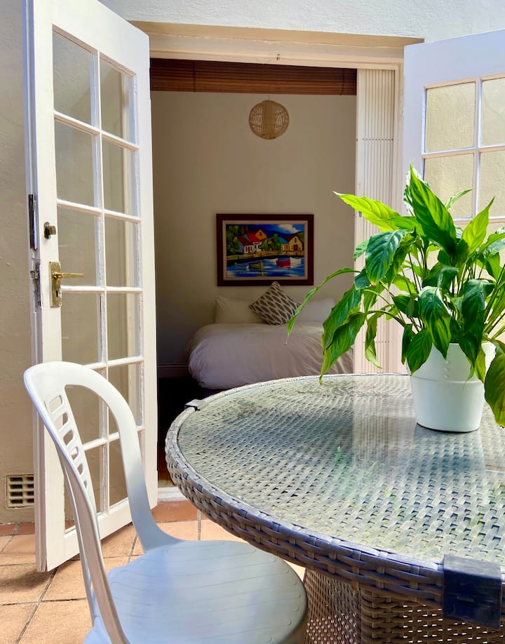 Sunny Room In Charming Sea Point House. - Claremont