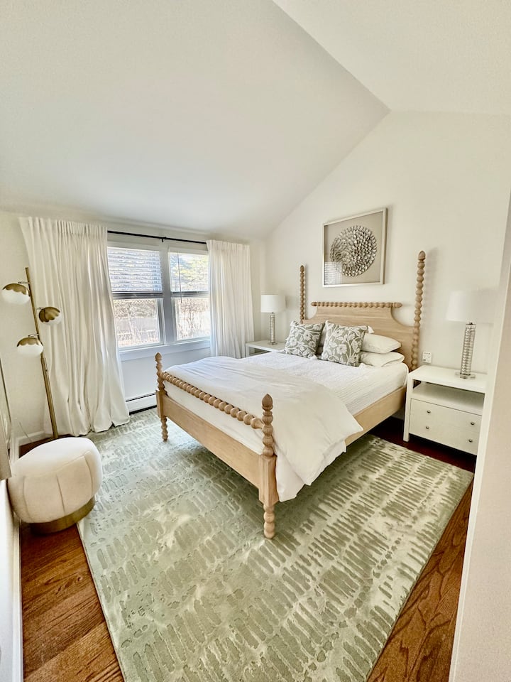 Relaxation Awaits!   Mid-island Retreat - Nantucket, MA