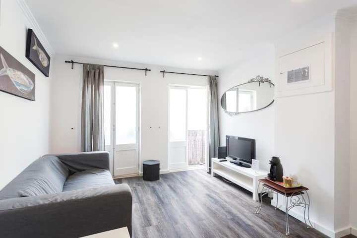 Apartamento No Centro Histórico Com Wifi Gratuito - Lisbon Portela Airport (LIS)