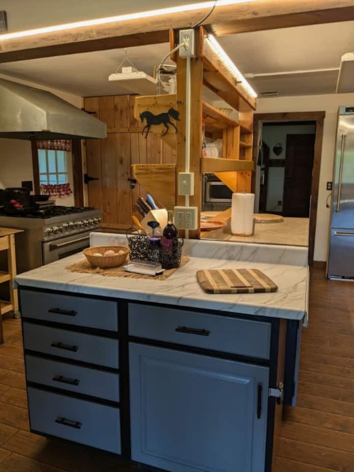 Unique, Beautiful Home W/ 30 Acre Farm - Vermont