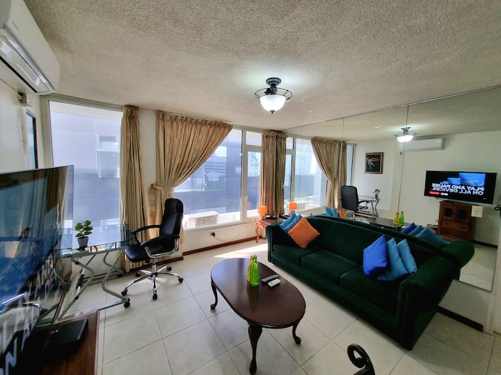 1 Bdrm Cinta Costera - Panama