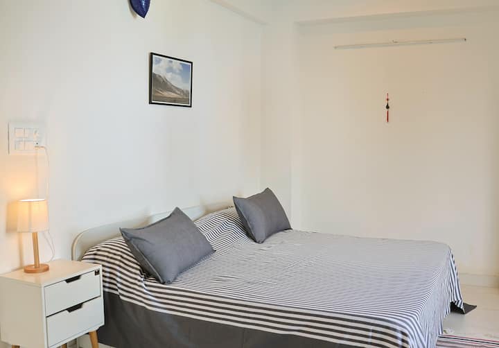 Sunlit Room In Jaipur Apartment – Peaceful Stay - Jaipur