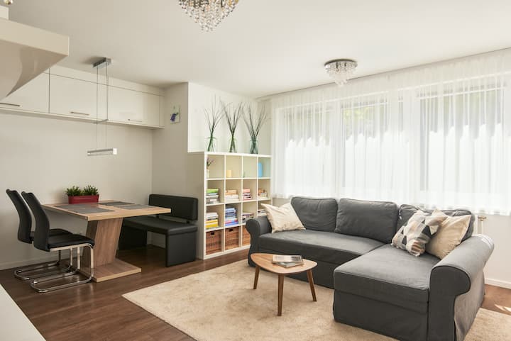 Free Parking | 6 Mins To U4 | Green Quiet District - Wien