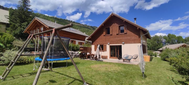 Maison Chaleureuse 110m2 Avec Jardin - Briançon