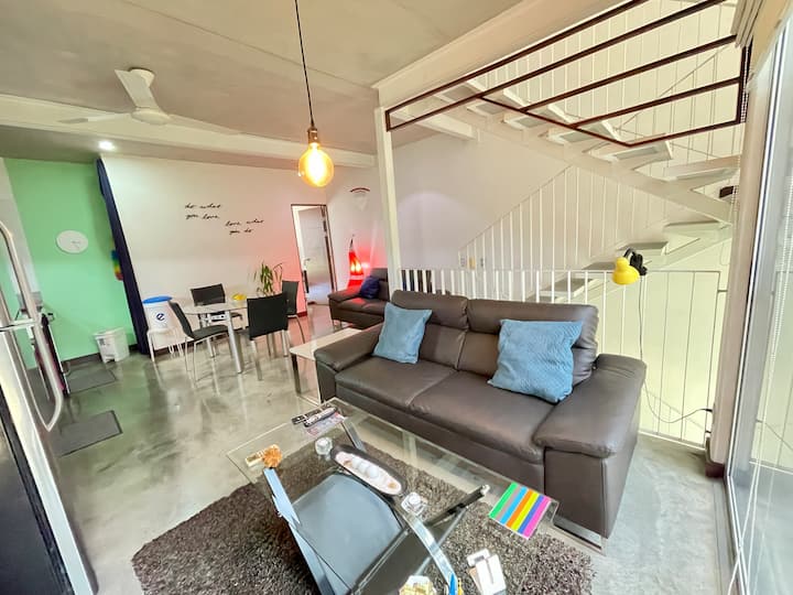 2 Bedrooms 2.5 Baths 2 Cars Garage. Great Location - San José