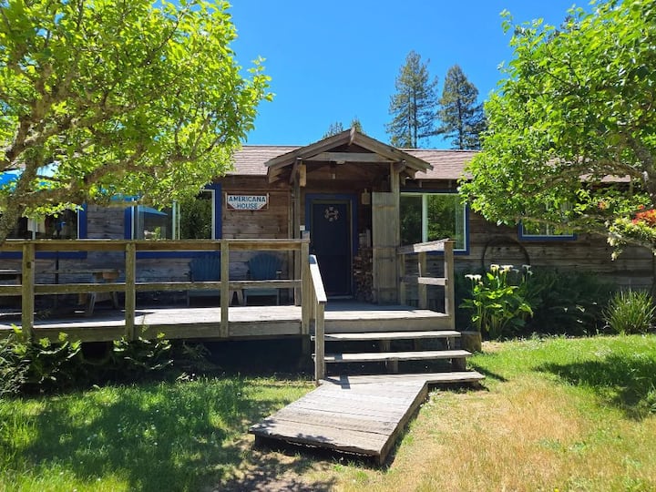 Mendocino Coast Cottage (Americana House) - Van Damme State Park, Little River