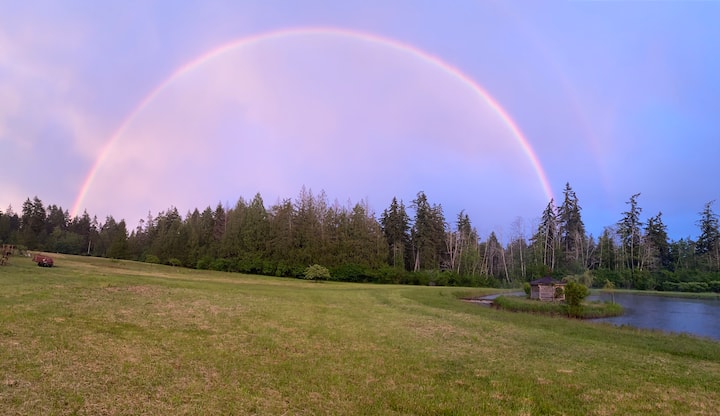 Otter Lake B&b - Hornby Island
