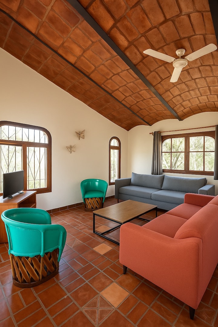 Oceanview Bungalow + Pool, Garden, Pets Ok - La Peñita de Jaltemba