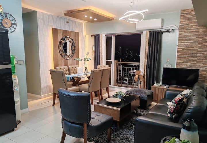 3br/2tb  Wd Parking, Fast Wifi, Netflix Android Tv - Quezon City
