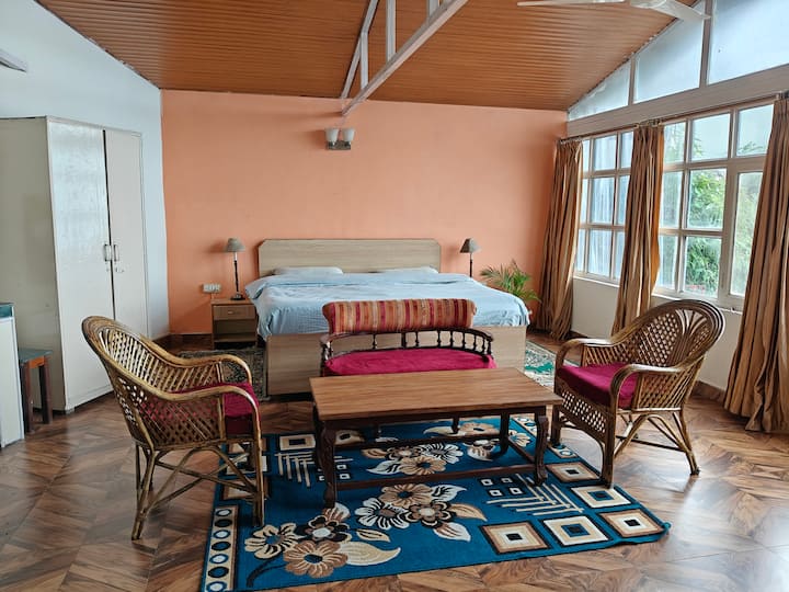 Studio Apartment- Doon Valley View - Mussoorie