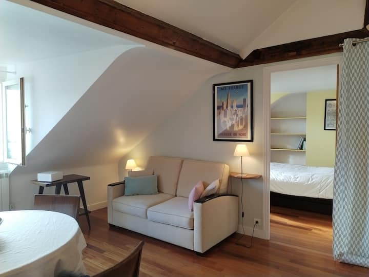 Un Havre De Paix à La Bastille - Párizs