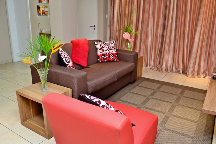 12-min To Osu Oxford Street 2bdr/2.5baths (Vi) - Accra
