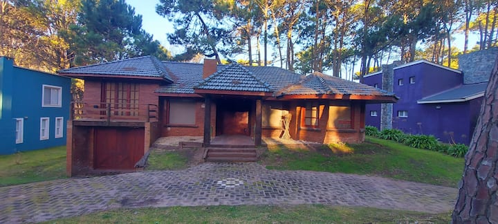 Casa En Carilo + Piscina+ Parrilla/ Estacionamento - Pinamar