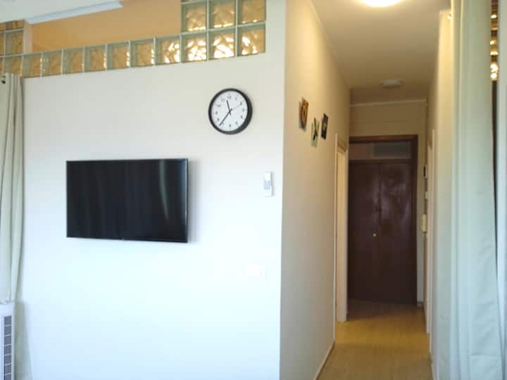 Air-conditioned 6-roomed Apartment With 6 Sleeps - Pescara