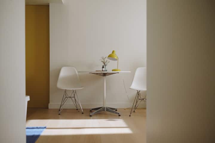 Sophia | Private Suite Between Main & Fraser St. - Vancouver