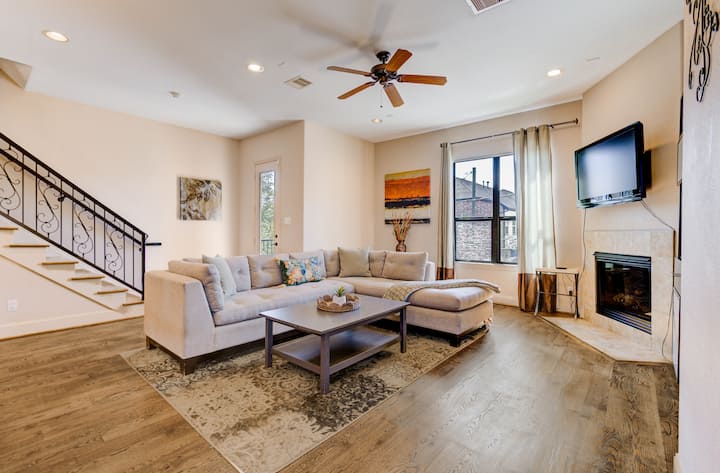 Houston Getaway | Near Downtown, Trails & Dining - Houston, TX