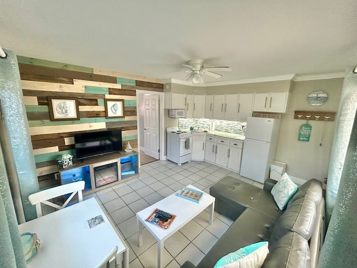 1br Suite W/kit In Charming Boutique Motel Clw Bch - Clearwater Beach, FL