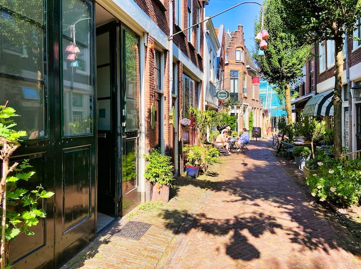 Spend The Night In Photo Studio In Historic Centre - Hoofddorp