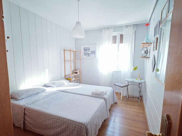 Exterior Room, 2 Km From Pamplona Downtown - Navarra