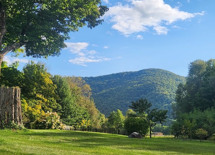 Pond House... On A Farm, By A Pond - Dorset, VT