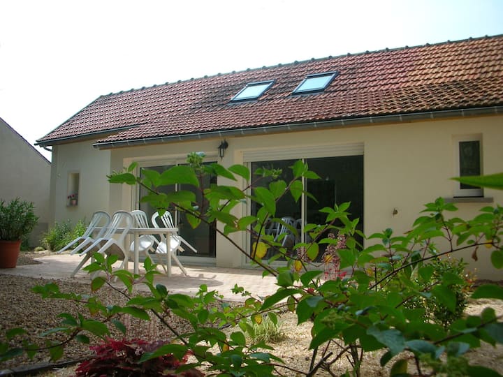 Gîte Au Calme Entre Paris Et Châteaux De La Loire - ibis budget Chateaudun