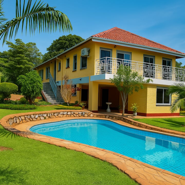 Peaceful Harare Guest Lodge |Pool Shuttle Services - Harare