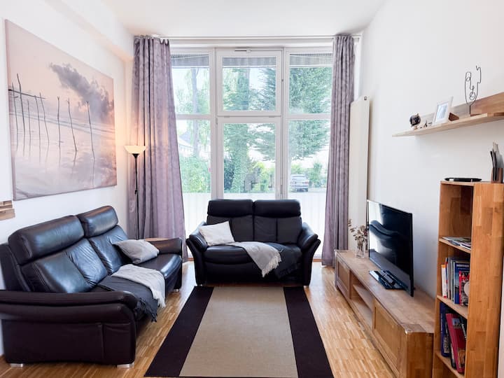 Cologne Suburb Gem | 3br + Terrace + Parking - Köln