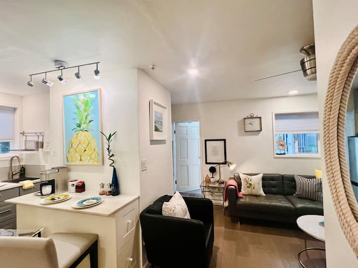 Pearl 2 Cottage In La Jolla Village - Torrey Pines - San Diego