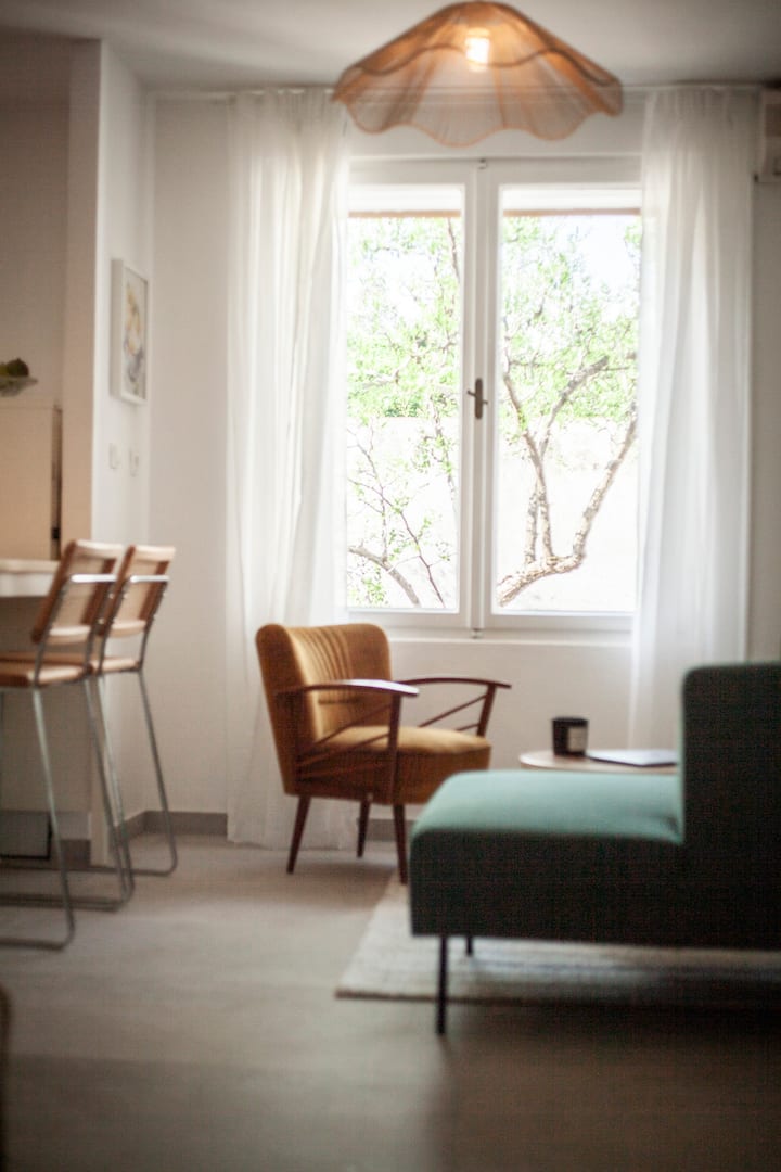 Spacious Holiday Home In The Centre - Cittavecchia