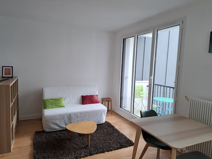 Studio 28m² Avec Balcon - Paris 15 - Issy-les-Moulineaux