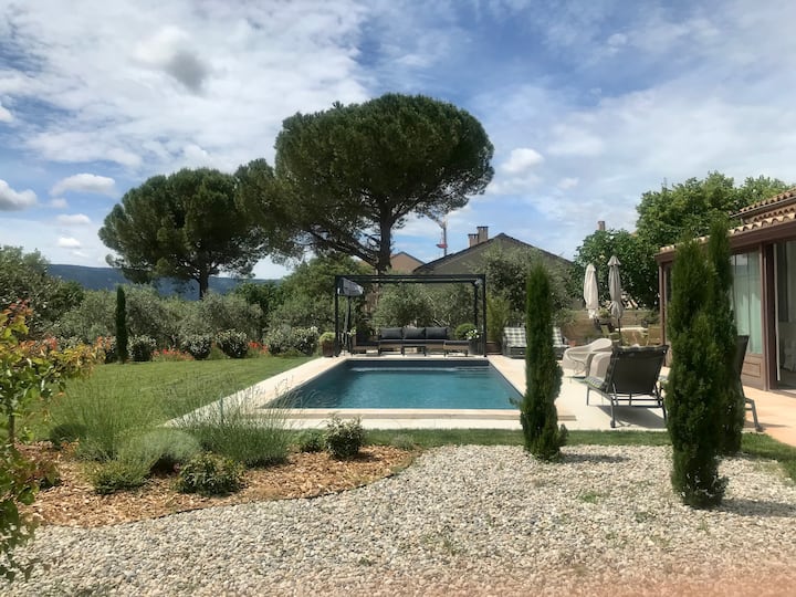 Agréable Chambre D'hôte Avec Piscine - Gordes