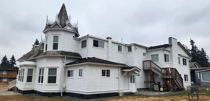 Super Cute Cozy Condo | Near Olympic National Park - Port Angeles, WA