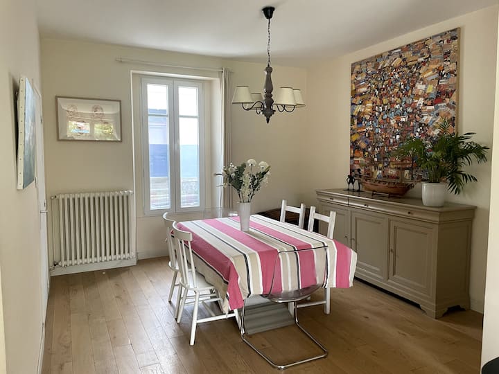 Maison De Ville Dans Un Quartier Calme - Nantes